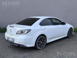White Mazda 6 2008 in Riga, with an engine capacity of 2.50 L and mileage of 370 thousand km for 990 €, photo 4 on AUTOMOTO.COM.LV