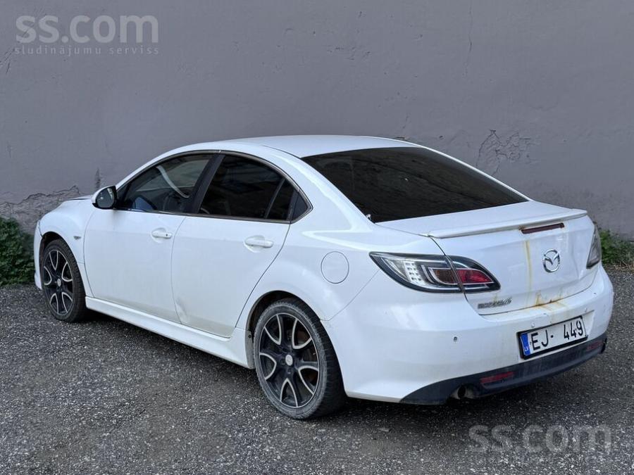 White Mazda 6 2008 in Riga, with an engine capacity of 2.50 L and mileage of 370 thousand km for 990 €, photo 5 on AUTOMOTO.COM.LV