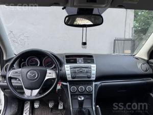 White Mazda 6 2008 in Riga, with an engine capacity of 2.50 L and mileage of 370 thousand km for 990 €, photo 8 on AUTOMOTO.COM.LV