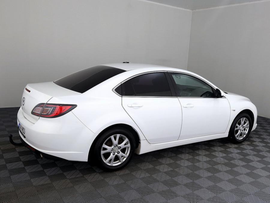 White Mazda 6 2008 in Tallinn, with an engine capacity of 1.80 L and mileage of 399 thousand km for 999 €, photo 4 on AUTOMOTO.COM.LV