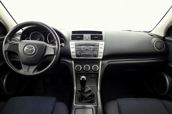 Balts Mazda 6 2008 Tallina, ar dzinēja tilpumu 1.80 L un nobraukumu 399 tūkst. km par 999 €, foto 5 vietnē AUTOMOTO.COM.LV