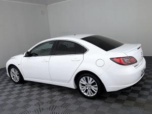 Balts Mazda 6 2008 Tallina, ar dzinēja tilpumu 2.00 L un nobraukumu 246 tūkst. km par 999 €, foto 5 vietnē AUTOMOTO.COM.LV