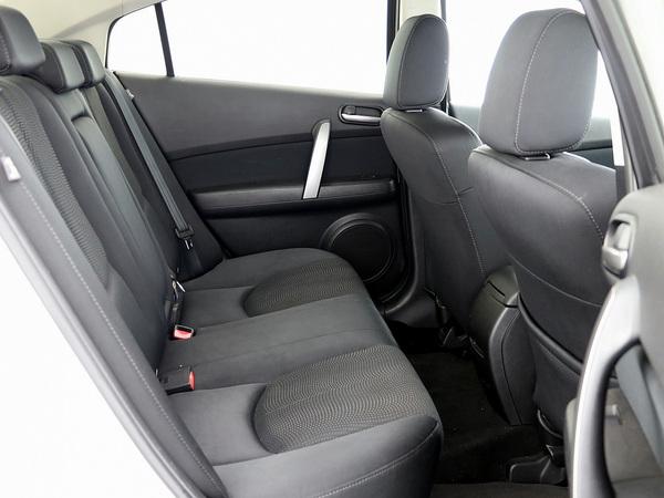 Balts Mazda 6 2008 Tallina, ar dzinēja tilpumu 2.00 L un nobraukumu 246 tūkst. km par 999 €, foto 8 vietnē AUTOMOTO.COM.LV