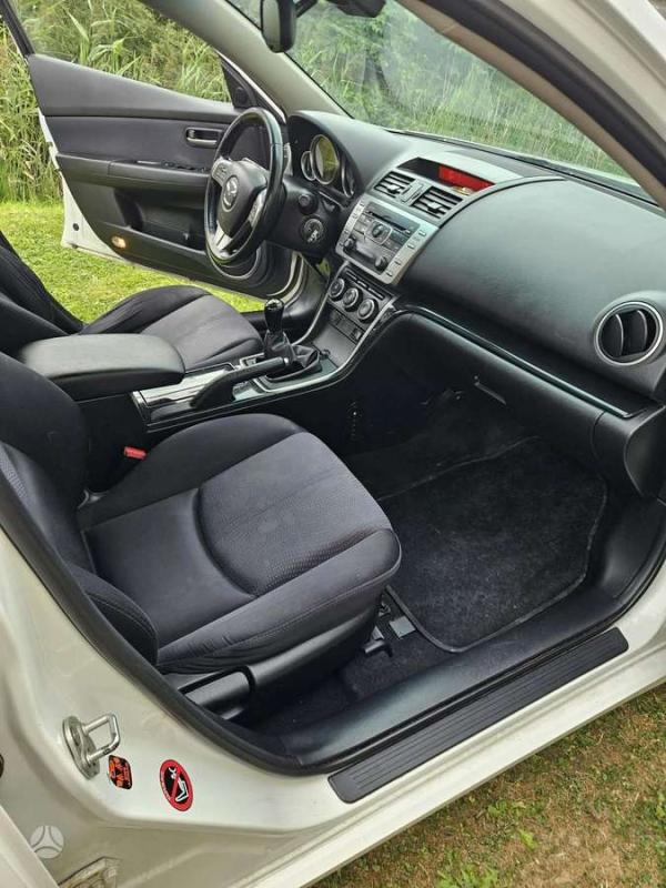 Balts Mazda 6 2009 Kauņa, ar dzinēja tilpumu 2.00 L un nobraukumu 429 tūkst. km par 1800 €, foto 6 vietnē AUTOMOTO.COM.LV