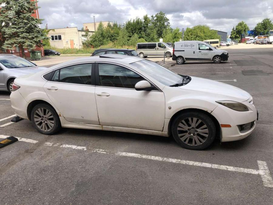Balts Mazda 6 2010 Klaipėda, ar dzinēja tilpumu 2.49 L un nobraukumu 178 tūkst. km par 1850 €, foto 4 vietnē AUTOMOTO.COM.LV