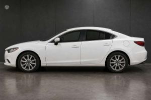 White Mazda 6 2013 in Vilnius, with an engine capacity of 2.18 L and mileage of 269 thousand km for 4500 €, photo 3 on AUTOMOTO.COM.LV