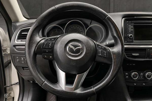 Balts Mazda 6 2013 Viļņa, ar dzinēja tilpumu 2.18 L un nobraukumu 269 tūkst. km par 4500 €, foto 6 vietnē AUTOMOTO.COM.LV