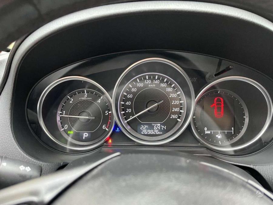 White Mazda 6 2013 in Vilnius, with an engine capacity of 2.18 L and mileage of 269 thousand km for 4500 €, photo 13 on AUTOMOTO.COM.LV