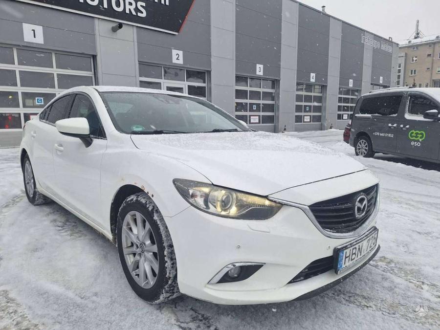 White Mazda 6 2014 in Vilnius, with an engine capacity of 2.00 L and mileage of 335 thousand km for 4990 €, photo 1 on AUTOMOTO.COM.LV