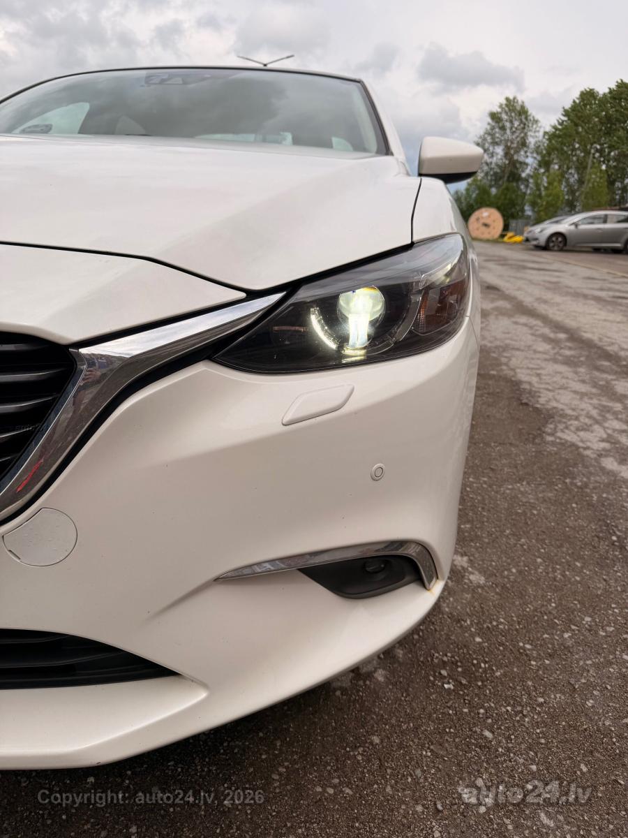 White Mazda 6 2015 in Tallinn, with an engine capacity of 2.20 L and mileage of 145 thousand km for 13000 €, photo 5 on AUTOMOTO.COM.LV