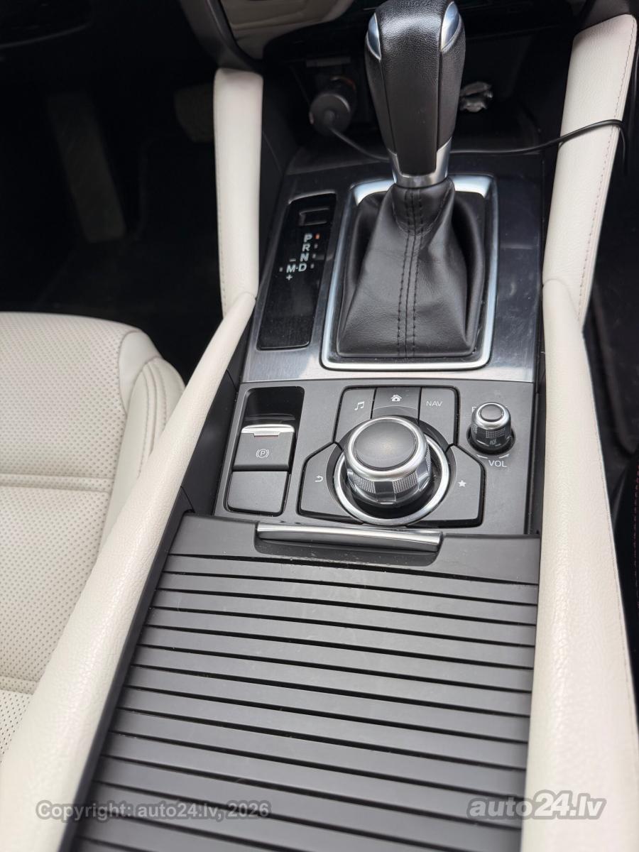 White Mazda 6 2015 in Tallinn, with an engine capacity of 2.20 L and mileage of 145 thousand km for 13000 €, photo 12 on AUTOMOTO.COM.LV