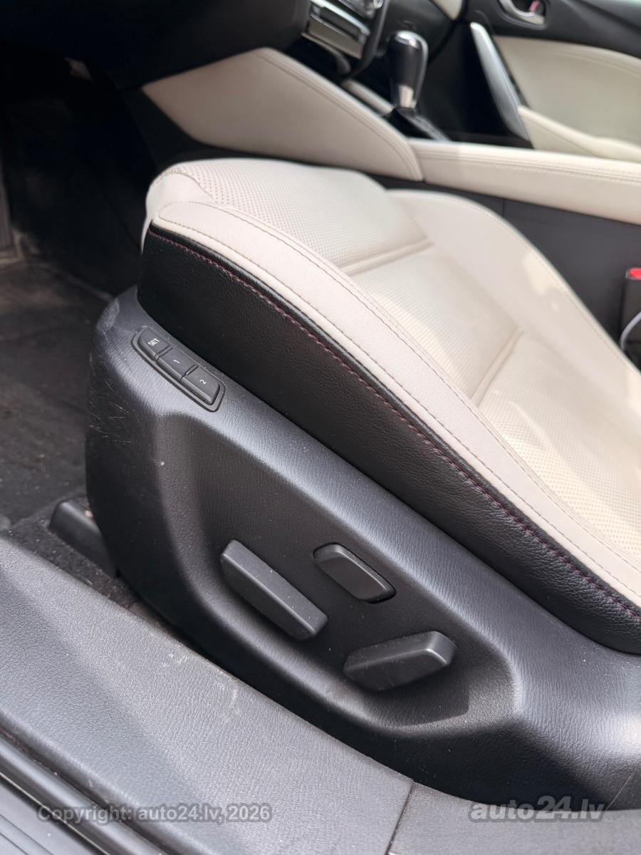White Mazda 6 2015 in Tallinn, with an engine capacity of 2.20 L and mileage of 145 thousand km for 13000 €, photo 13 on AUTOMOTO.COM.LV
