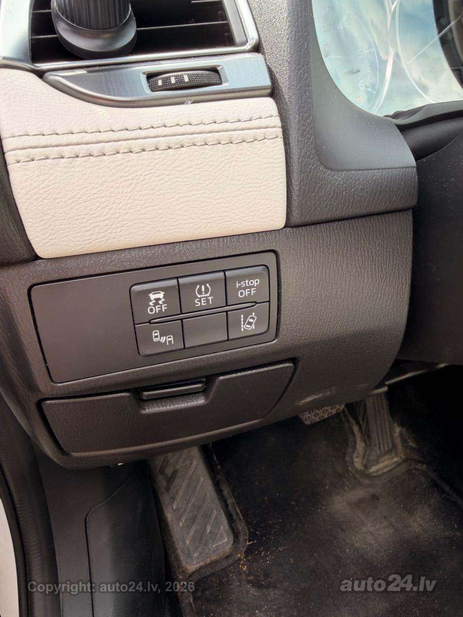 White Mazda 6 2015 in Tallinn, with an engine capacity of 2.20 L and mileage of 145 thousand km for 13000 €, photo 14 on AUTOMOTO.COM.LV