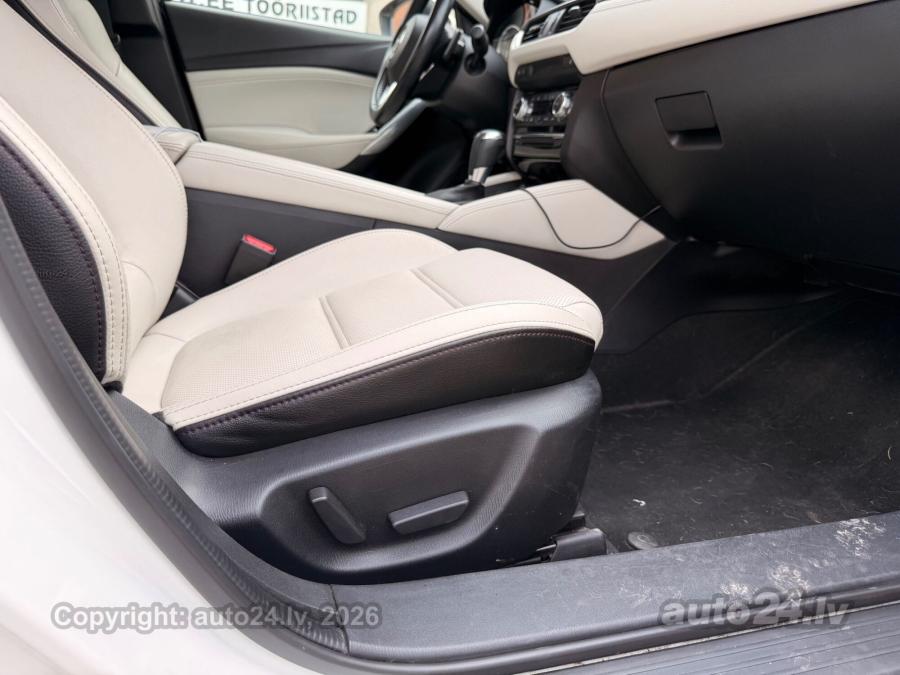 White Mazda 6 2015 in Tallinn, with an engine capacity of 2.20 L and mileage of 145 thousand km for 13000 €, photo 17 on AUTOMOTO.COM.LV