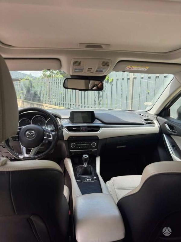 Balts Mazda 6 2015 Šauļi, ar dzinēja tilpumu 2.19 L un nobraukumu 271 tūkst. km par 6000 €, foto 6 vietnē AUTOMOTO.COM.LV