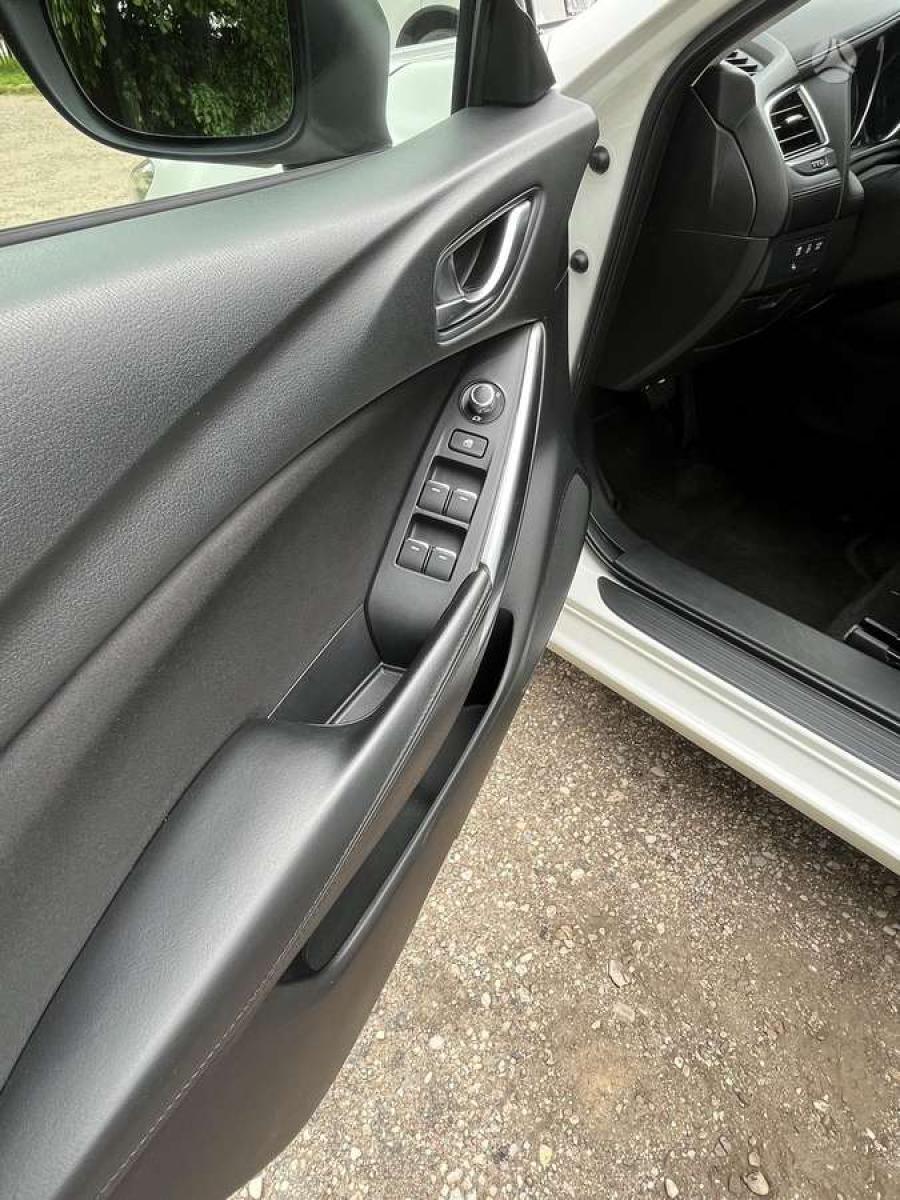 Balts Mazda 6 2016 Utena, ar dzinēja tilpumu 2.00 L un nobraukumu 175 tūkst. km par 11650 €, foto 26 vietnē AUTOMOTO.COM.LV