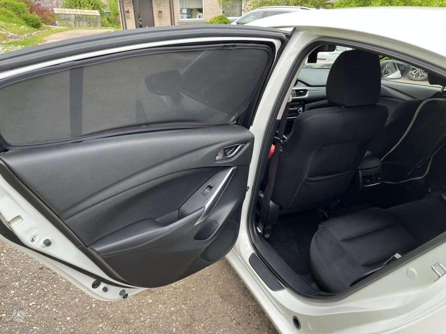 Balts Mazda 6 2016 Utena, ar dzinēja tilpumu 2.00 L un nobraukumu 175 tūkst. km par 11650 €, foto 39 vietnē AUTOMOTO.COM.LV