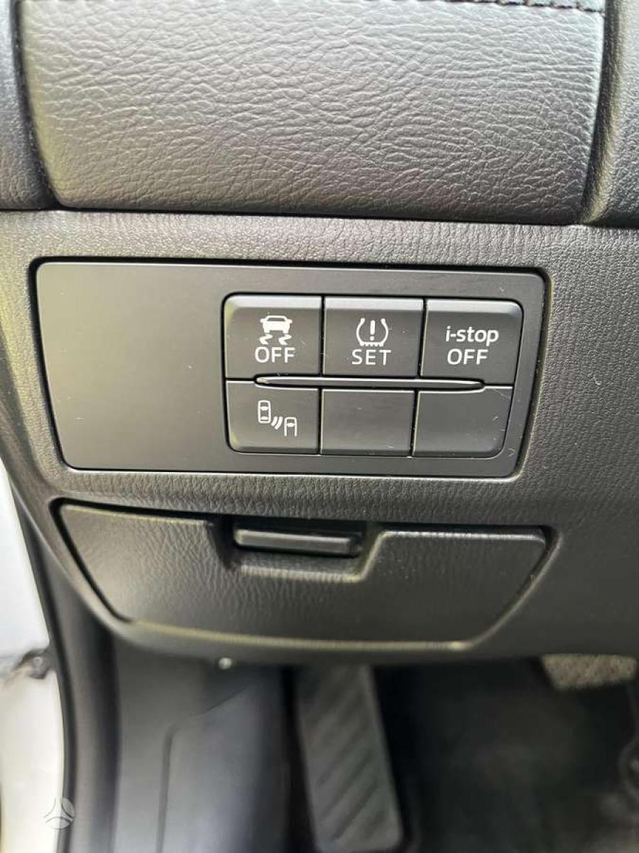 Balts Mazda 6 2016 Utena, ar dzinēja tilpumu 2.00 L un nobraukumu 175 tūkst. km par 11650 €, foto 65 vietnē AUTOMOTO.COM.LV