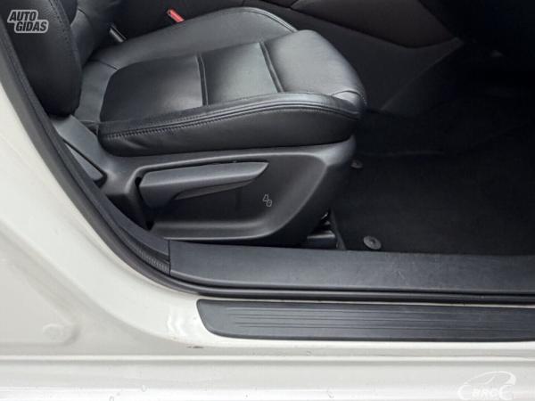 Balts Mazda 6 2017 Avižieniai, ar dzinēja tilpumu 2.50 L un nobraukumu 126 tūkst. km par 9900 €, foto 6 vietnē AUTOMOTO.COM.LV
