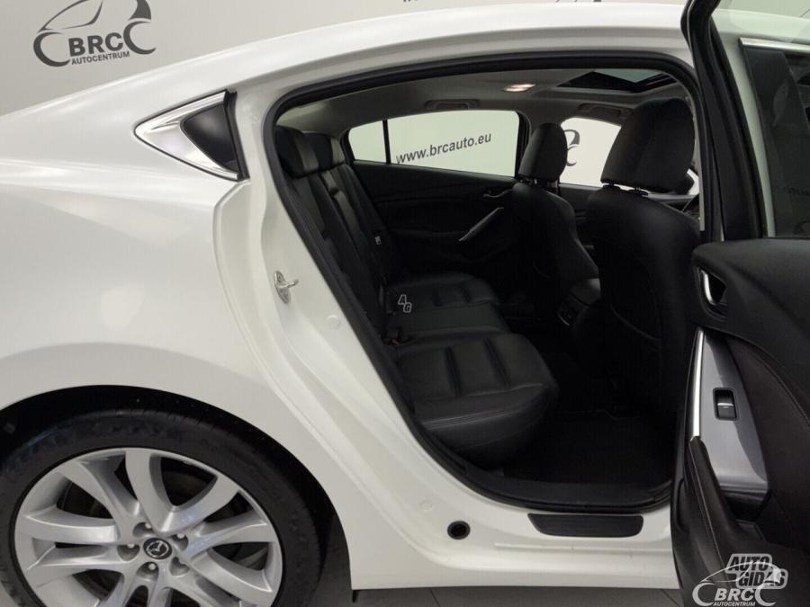 Balts Mazda 6 2017 Avižieniai, ar dzinēja tilpumu 2.50 L un nobraukumu 126 tūkst. km par 9900 €, foto 10 vietnē AUTOMOTO.COM.LV