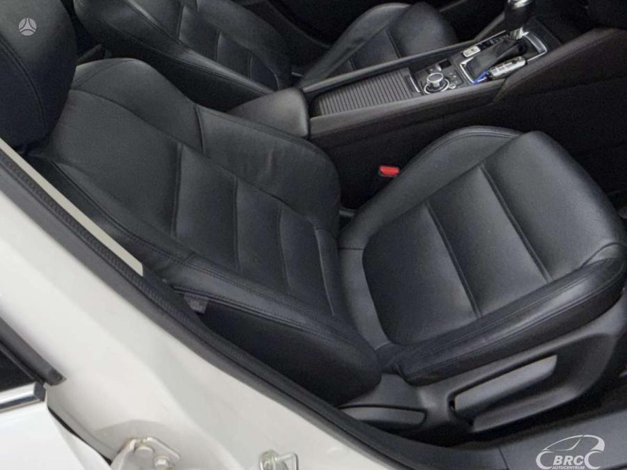 White Mazda 6 2017 in Vilnius, with an engine capacity of 2.49 L and mileage of 126 thousand km for 8900 €, photo 7 on AUTOMOTO.COM.LV
