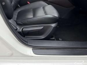 White Mazda 6 2017 in Vilnius, with an engine capacity of 2.49 L and mileage of 126 thousand km for 8900 €, photo 8 on AUTOMOTO.COM.LV