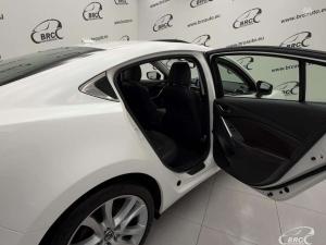 White Mazda 6 2017 in Vilnius, with an engine capacity of 2.49 L and mileage of 126 thousand km for 8900 €, photo 15 on AUTOMOTO.COM.LV