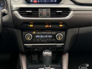 White Mazda 6 2017 in Vilnius, with an engine capacity of 2.49 L and mileage of 126 thousand km for 8900 €, photo 19 on AUTOMOTO.COM.LV