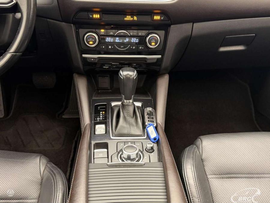 White Mazda 6 2017 in Vilnius, with an engine capacity of 2.49 L and mileage of 126 thousand km for 8900 €, photo 20 on AUTOMOTO.COM.LV