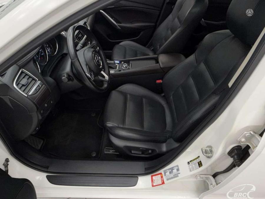 White Mazda 6 2017 in Vilnius, with an engine capacity of 2.49 L and mileage of 126 thousand km for 8900 €, photo 24 on AUTOMOTO.COM.LV