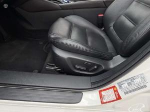 White Mazda 6 2017 in Vilnius, with an engine capacity of 2.49 L and mileage of 126 thousand km for 8900 €, photo 26 on AUTOMOTO.COM.LV