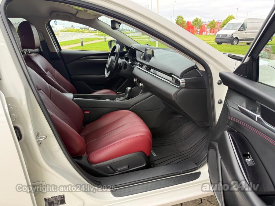 White Mazda 6 2021 in Tartu, with an engine capacity of 2.50 L and mileage of 51 thousand km for 24990 €, photo 11 on AUTOMOTO.COM.LV