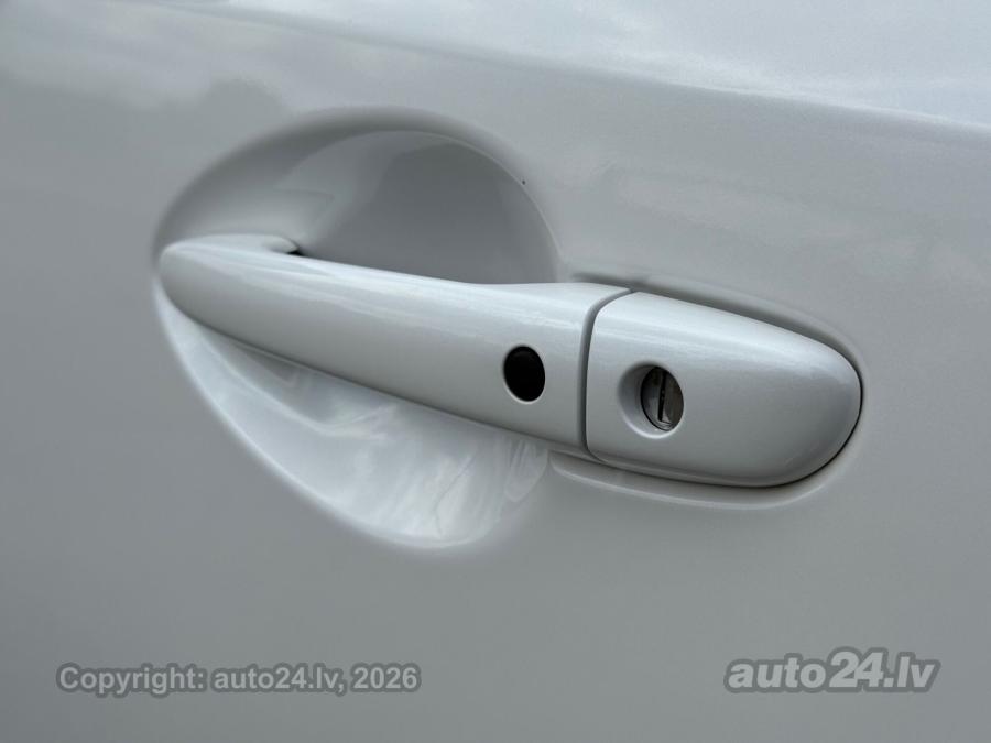 White Mazda 6 2021 in Tartu, with an engine capacity of 2.50 L and mileage of 51 thousand km for 24990 €, photo 21 on AUTOMOTO.COM.LV