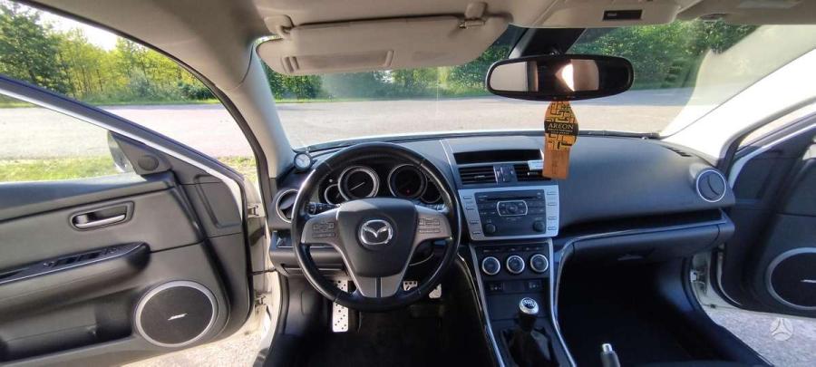 White Mazda 6 2008 in Vilnius, with an engine capacity of 2.00 L and mileage of 260 thousand km for 3850 €, photo 26 on AUTOMOTO.COM.LV