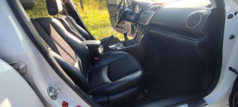 White Mazda 6 2008 in Vilnius, with an engine capacity of 2.00 L and mileage of 260 thousand km for 3850 €, photo 30 on AUTOMOTO.COM.LV