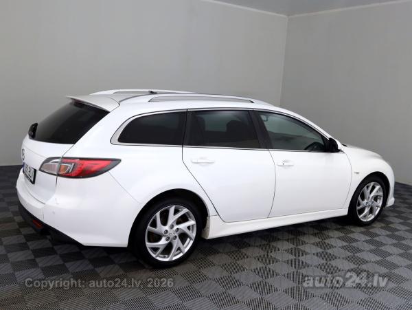White Mazda 6 2011 in Tallinn, with an engine capacity of 2.00 L and mileage of 343 thousand km for 2299 €, photo 3 on AUTOMOTO.COM.LV