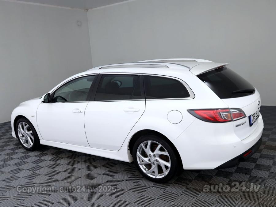 Balts Mazda 6 2011 Tallina, ar dzinēja tilpumu 2.00 L un nobraukumu 343 tūkst. km par 2299 €, foto 5 vietnē AUTOMOTO.COM.LV