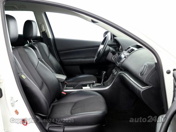 White Mazda 6 2011 in Tallinn, with an engine capacity of 2.00 L and mileage of 343 thousand km for 2299 €, photo 6 on AUTOMOTO.COM.LV
