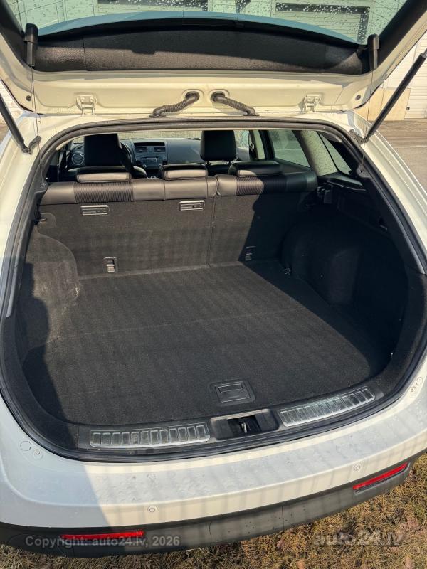 White Mazda 6 2011 in Tallinn, with an engine capacity of 2.20 L and mileage of 270 thousand km for 3900 €, photo 3 on AUTOMOTO.COM.LV