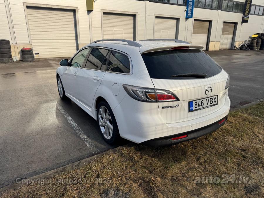 White Mazda 6 2011 in Tallinn, with an engine capacity of 2.20 L and mileage of 270 thousand km for 3900 €, photo 7 on AUTOMOTO.COM.LV