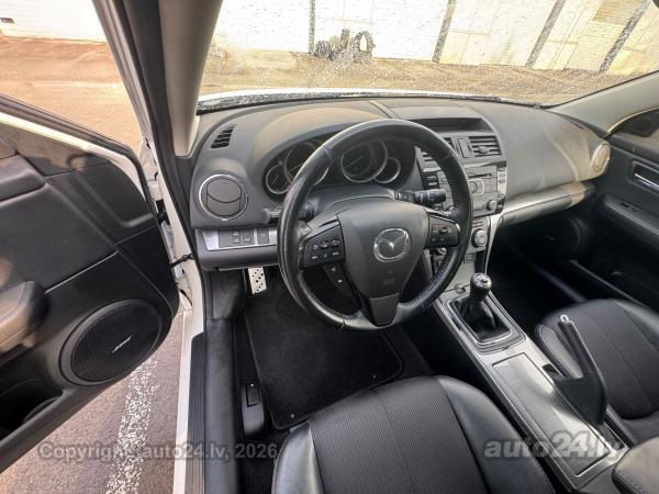 White Mazda 6 2011 in Tallinn, with an engine capacity of 2.20 L and mileage of 270 thousand km for 3900 €, photo 9 on AUTOMOTO.COM.LV