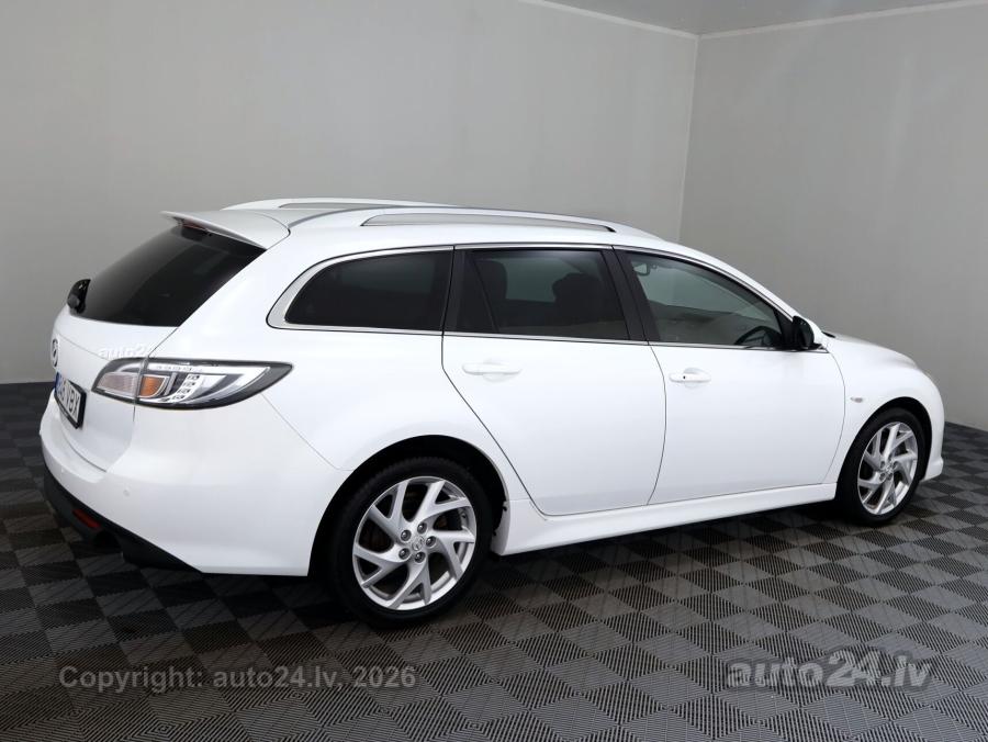 White Mazda 6 2011 in Tallinn, with an engine capacity of 2.20 L and mileage of 257 thousand km for 1899 €, photo 4 on AUTOMOTO.COM.LV