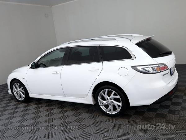 White Mazda 6 2011 in Tallinn, with an engine capacity of 2.20 L and mileage of 257 thousand km for 1899 €, photo 4 on AUTOMOTO.COM.LV
