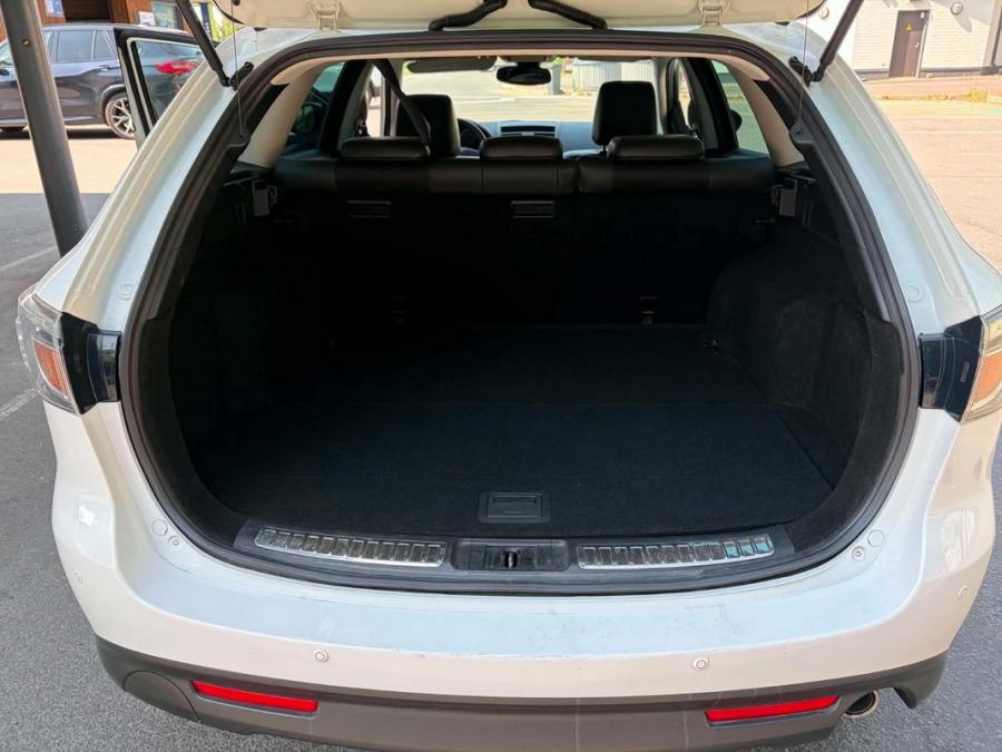 Balts Mazda 6 2011 Tallina, ar dzinēja tilpumu 2.00 L un nobraukumu 255 tūkst. km par 3500 €, foto 21 vietnē AUTOMOTO.COM.LV
