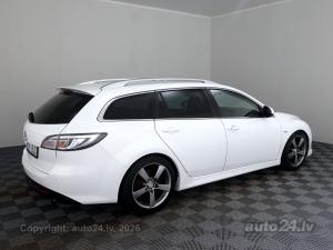 White Mazda 6 2011 in Tallinn, with an engine capacity of 2.20 L and mileage of 269 thousand km for 1999 €, photo 4 on AUTOMOTO.COM.LV