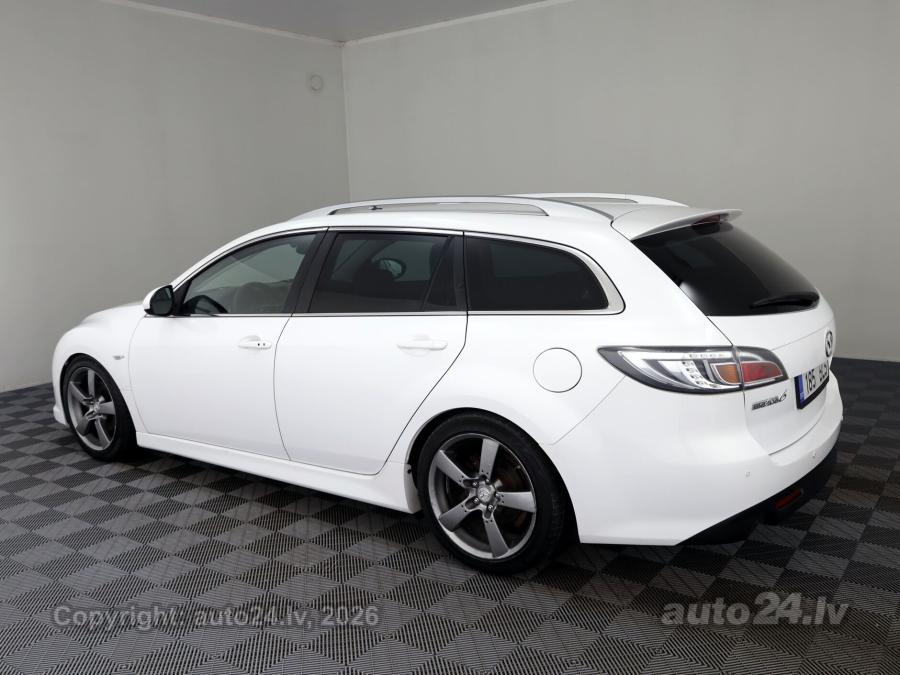 White Mazda 6 2011 in Tallinn, with an engine capacity of 2.20 L and mileage of 269 thousand km for 1999 €, photo 5 on AUTOMOTO.COM.LV