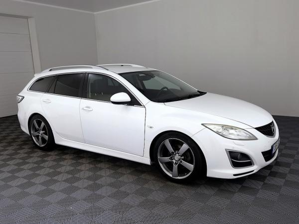 Balts Mazda 6 2011 Tallina, ar dzinēja tilpumu 2.20 L un nobraukumu 269 tūkst. km par 1999 €, foto 8 vietnē AUTOMOTO.COM.LV