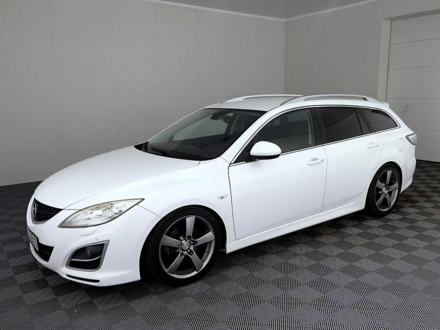 White Mazda 6 2011 in Tallinn, with an engine capacity of 2.20 L and mileage of 269 thousand km for 1999 €, photo 10 on AUTOMOTO.COM.LV