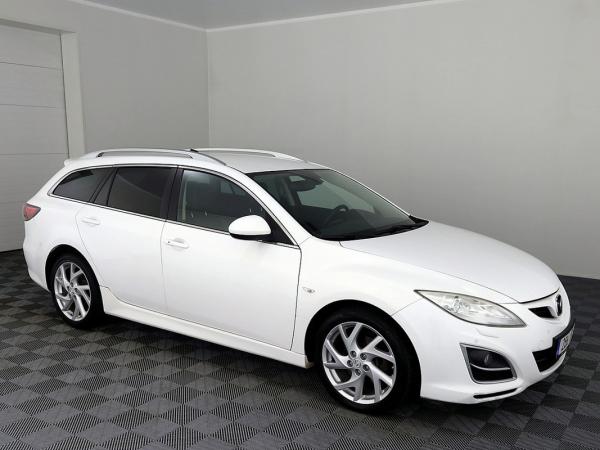 White Mazda 6 2011 in Tallinn, with an engine capacity of 2.00 L and mileage of 343 thousand km for 1899 €, photo 8 on AUTOMOTO.COM.LV