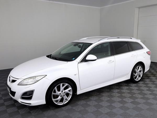 White Mazda 6 2011 in Tallinn, with an engine capacity of 2.00 L and mileage of 343 thousand km for 1899 €, photo 9 on AUTOMOTO.COM.LV